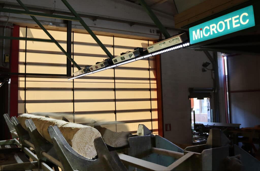 Log carriage sawline log scanner and optimization software Logeye 900 ...